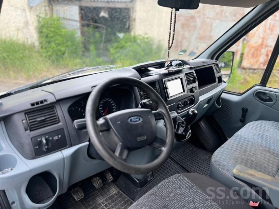 Balts Ford Transit 2006 Jelgava, ar dzinēja tilpumu 2.20 L un nobraukumu 192 tūkst. km par 2900 €, foto 5 vietnē AUTOMOTO.COM.LV