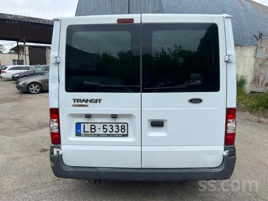 Balts Ford Transit 2006 Jelgava, ar dzinēja tilpumu 2.20 L un nobraukumu 192 tūkst. km par 2900 €, foto 6 vietnē AUTOMOTO.COM.LV