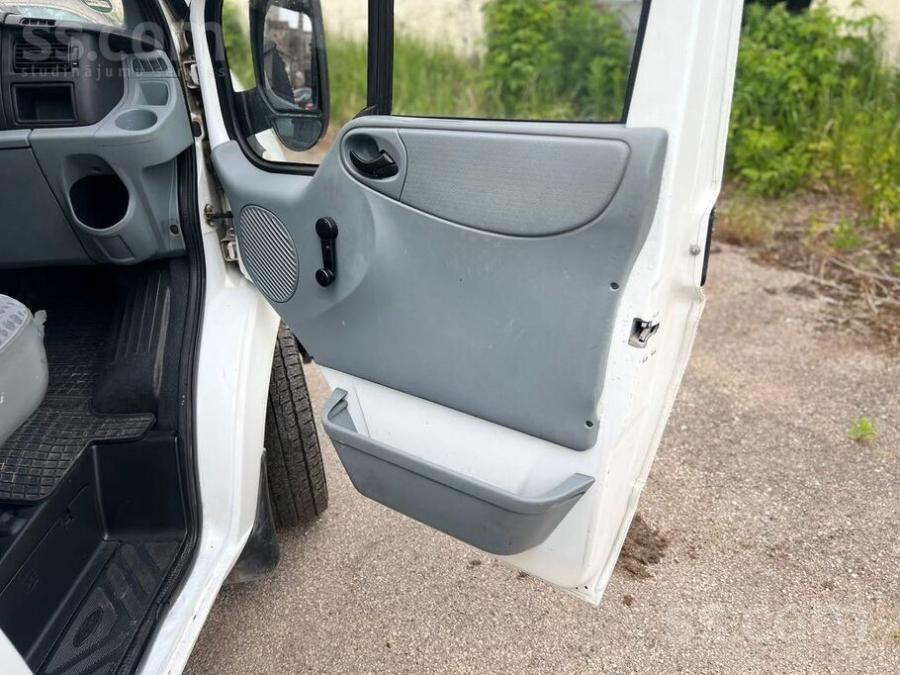 Balts Ford Transit 2006 Jelgava, ar dzinēja tilpumu 2.20 L un nobraukumu 192 tūkst. km par 2900 €, foto 7 vietnē AUTOMOTO.COM.LV