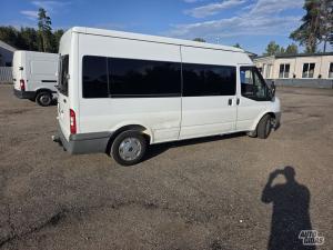 White Ford Transit 2006 in Vilnius, with an engine capacity of 2.20 L and mileage of 322 thousand km for 3500 €, photo 7 on AUTOMOTO.COM.LV