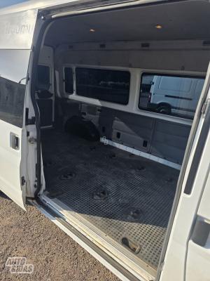 White Ford Transit 2006 in Vilnius, with an engine capacity of 2.20 L and mileage of 322 thousand km for 3500 €, photo 9 on AUTOMOTO.COM.LV