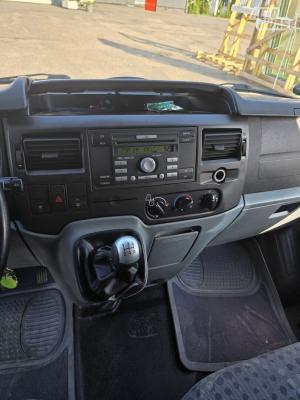 White Ford Transit 2006 in Vilnius, with an engine capacity of 2.20 L and mileage of 322 thousand km for 3500 €, photo 20 on AUTOMOTO.COM.LV