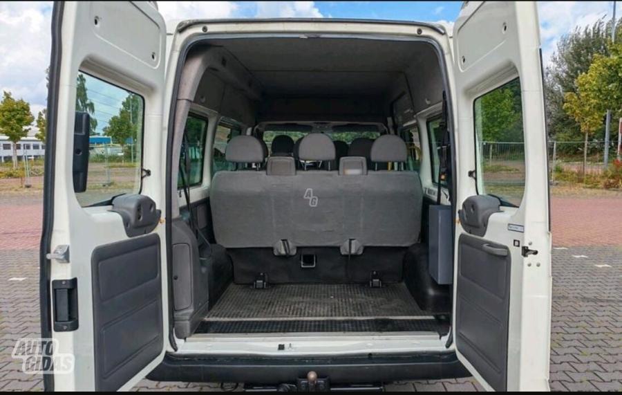 Balts Ford Transit 2006 Visaginas, ar dzinēja tilpumu 2.00 L un nobraukumu 235 tūkst. km par 4200 €, foto 5 vietnē AUTOMOTO.COM.LV