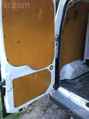 Balts Ford Transit 2006 Rīga, ar dzinēja tilpumu 1.80 L un nobraukumu 198 tūkst. km par 2550 €, foto 8 vietnē AUTOMOTO.COM.LV