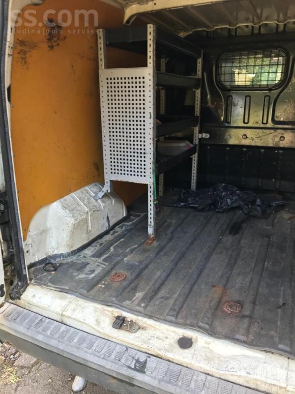 Balts Ford Transit 2006 Rīga, ar dzinēja tilpumu 1.80 L un nobraukumu 198 tūkst. km par 2550 €, foto 11 vietnē AUTOMOTO.COM.LV