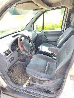 White Ford Transit 2007 in Ludza, with an engine capacity of 1.80 L and mileage of 300 thousand km for 1800 €, photo 6 on AUTOMOTO.COM.LV