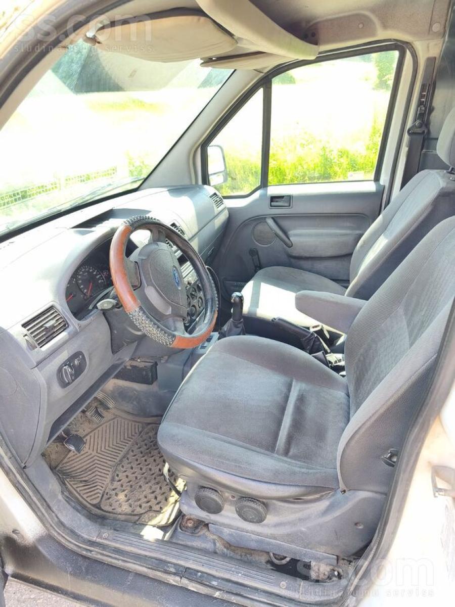 White Ford Transit 2007 in Ludza, with an engine capacity of 1.80 L and mileage of 300 thousand km for 1800 €, photo 6 on AUTOMOTO.COM.LV