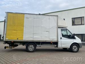 White Ford Transit 2007 in Riga, with an engine capacity of 2.20 L and mileage of 0 thousand km for 3500 €, photo 5 on AUTOMOTO.COM.LV