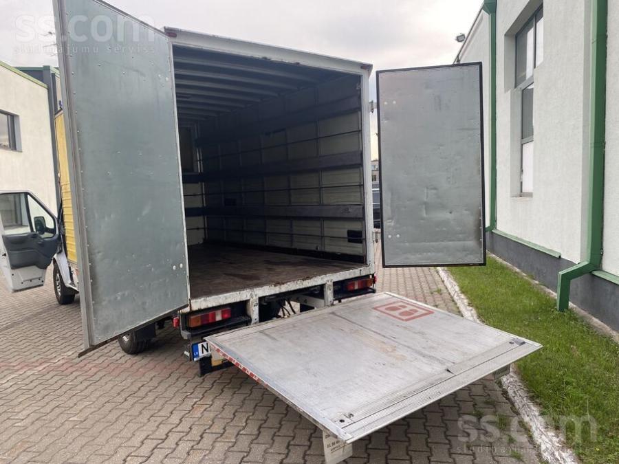 White Ford Transit 2007 in Riga, with an engine capacity of 2.20 L and mileage of 0 thousand km for 3500 €, photo 10 on AUTOMOTO.COM.LV