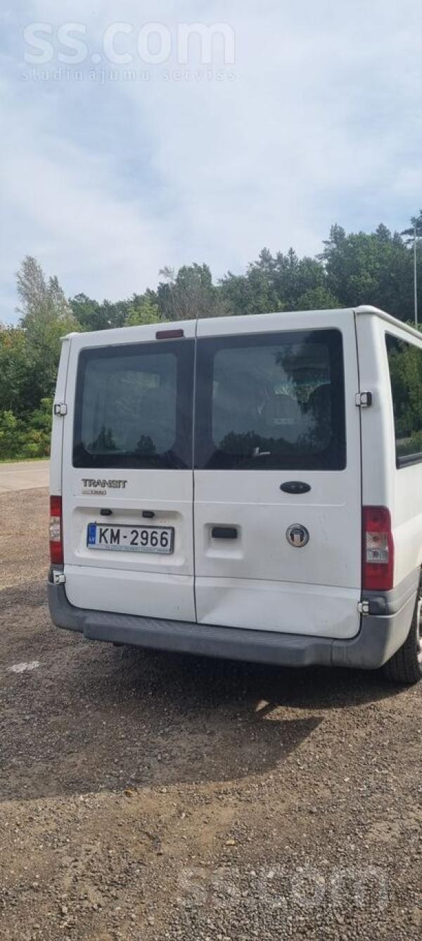 White Ford Transit 2008 in Jelgava, with an engine capacity of 2.20 L and mileage of 212 thousand km for 3200 €, photo 3 on AUTOMOTO.COM.LV