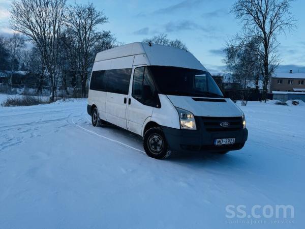 White Ford Transit 2008 in Jurmala, with an engine capacity of 2.20 L and mileage of 308 thousand km for 3150 €, photo 3 on AUTOMOTO.COM.LV