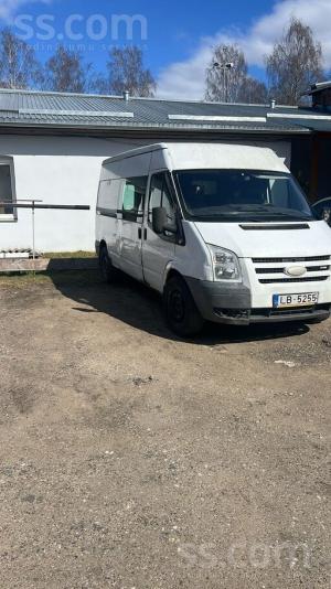 Balts Ford Transit 2008 Rīga, ar dzinēja tilpumu 2.20 L un nobraukumu 423 tūkst. km par 2000 €, foto  vietnē AUTOMOTO.COM.LV