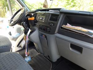 White Ford Transit 2008 in Narva, with an engine capacity of 2.40 L and mileage of 164 thousand km for 7200 €, photo 9 on AUTOMOTO.COM.LV