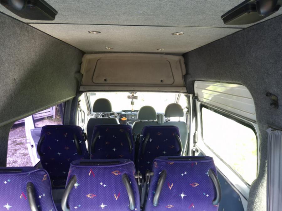 White Ford Transit 2008 in Narva, with an engine capacity of 2.40 L and mileage of 164 thousand km for 7200 €, photo 13 on AUTOMOTO.COM.LV