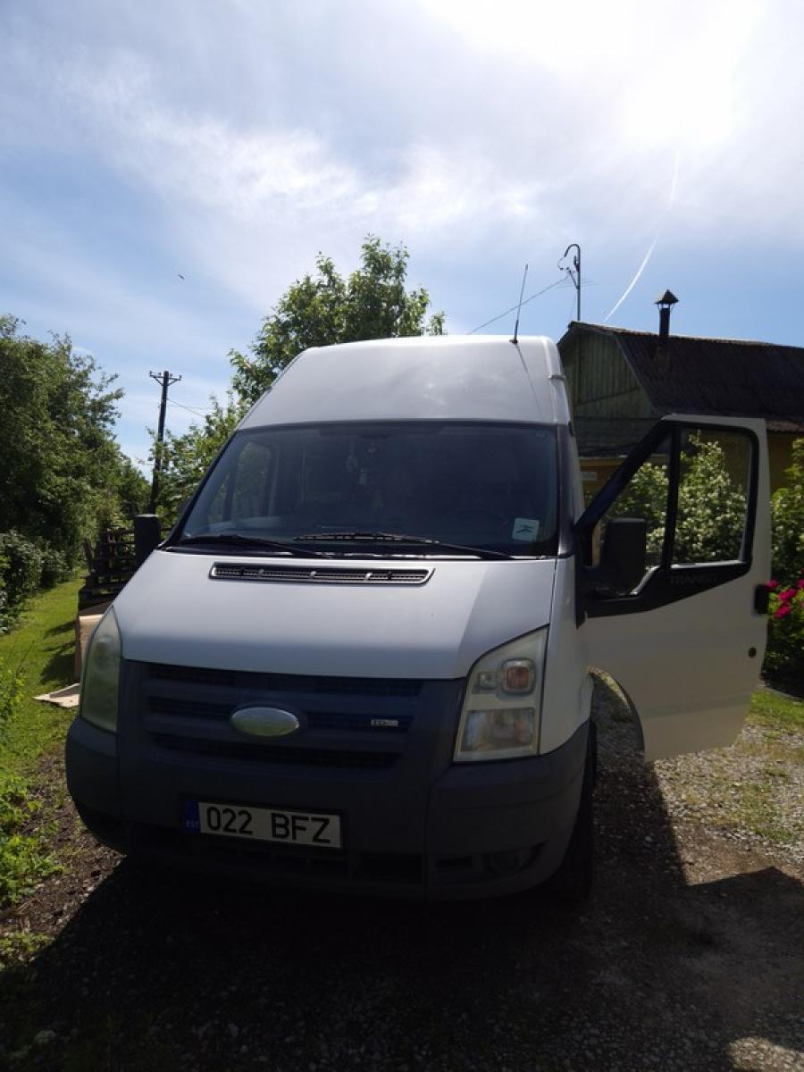 White Ford Transit 2008 in Narva, with an engine capacity of 2.40 L and mileage of 164 thousand km for 7200 €, photo 17 on AUTOMOTO.COM.LV