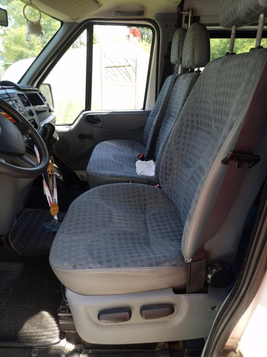 White Ford Transit 2008 in Narva, with an engine capacity of 2.40 L and mileage of 164 thousand km for 7200 €, photo 26 on AUTOMOTO.COM.LV