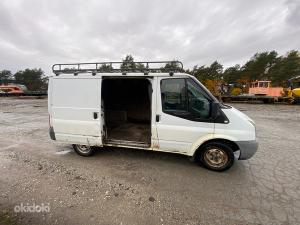 White Ford Transit 2008 in Tallinn, with an engine capacity of 2.20 L and mileage of 251 thousand km for 2100 €, photo 9 on AUTOMOTO.COM.LV