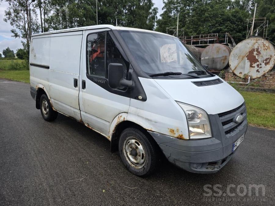 White Ford Transit 2008 in Riga, with an engine capacity of 2.20 L and mileage of 384 thousand km for 1190 €, photo 3 on AUTOMOTO.COM.LV