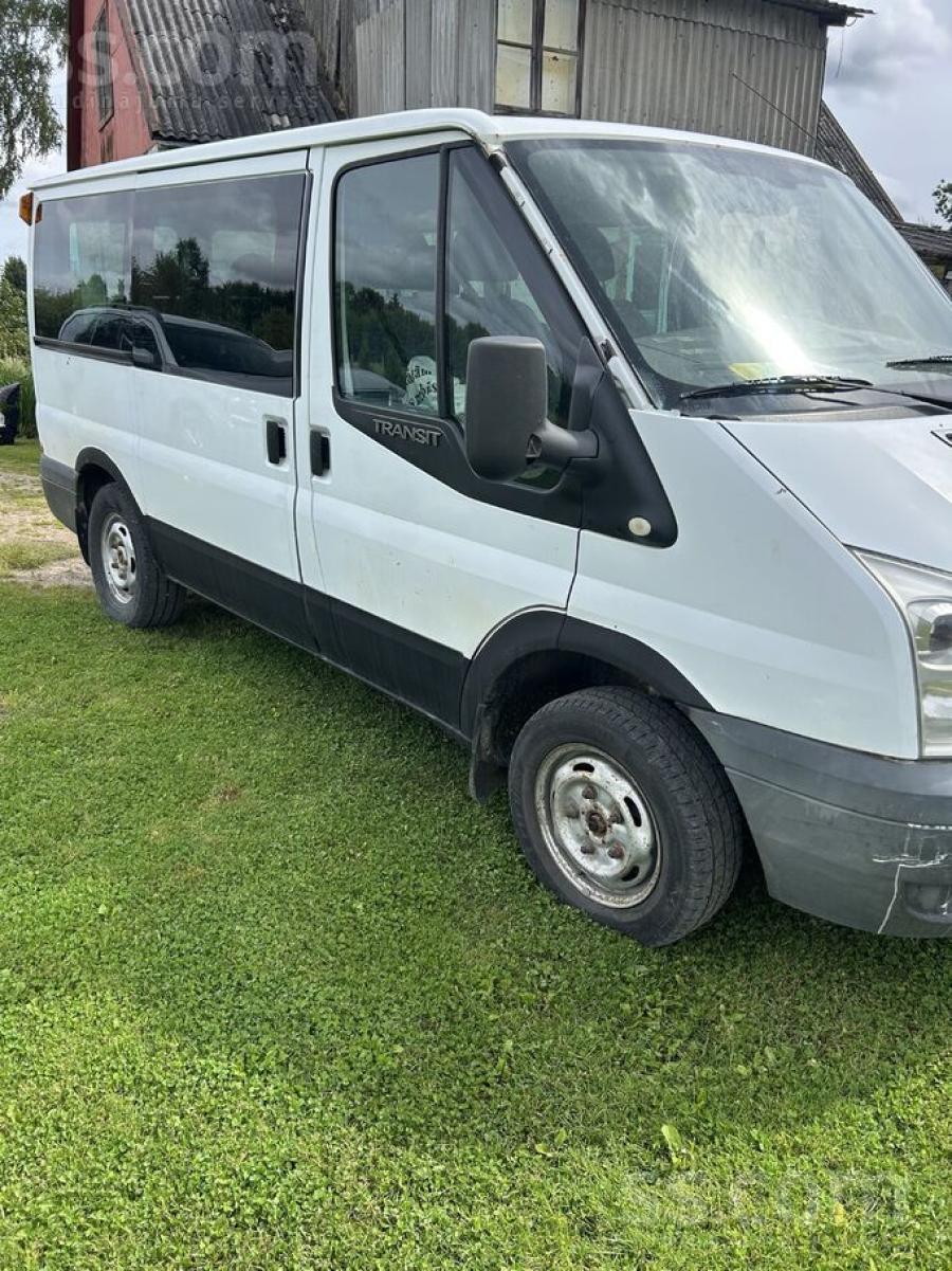 White Ford Transit 2008 in Aizkraukle, with an engine capacity of 2.20 L and mileage of 345 thousand km for 2900 €, photo 1 on AUTOMOTO.COM.LV