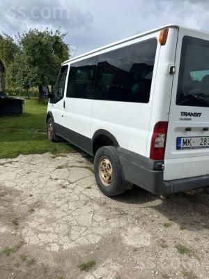 White Ford Transit 2008 in Aizkraukle, with an engine capacity of 2.20 L and mileage of 345 thousand km for 2900 €, photo 3 on AUTOMOTO.COM.LV