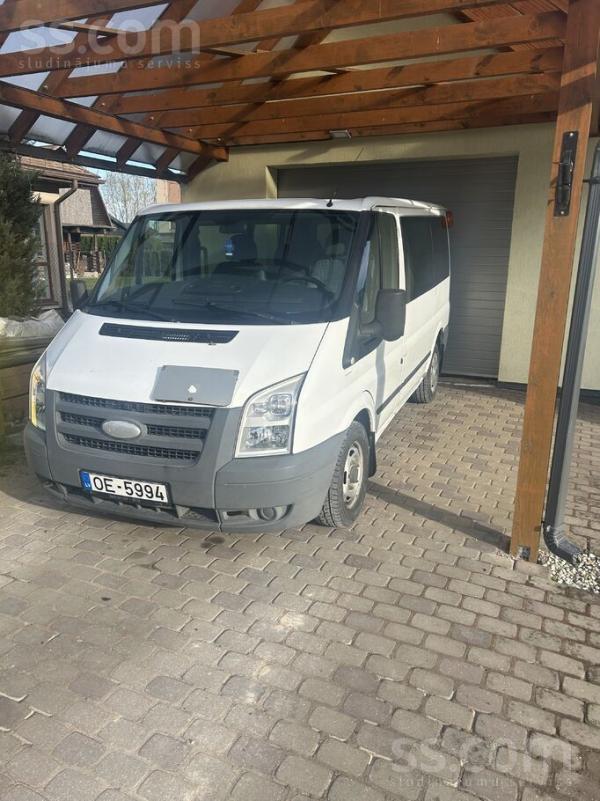 Balts Ford Transit 2009 Rīga, ar dzinēja tilpumu 2.20 L un nobraukumu 305 tūkst. km par 3950 €, foto 1 vietnē AUTOMOTO.COM.LV