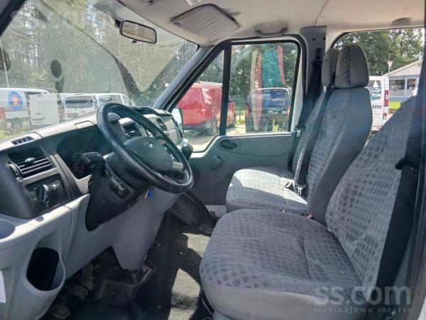 Balts Ford Transit 2009 Ogre, ar dzinēja tilpumu 2.20 L un nobraukumu 287 tūkst. km par 3000 €, foto 10 vietnē AUTOMOTO.COM.LV