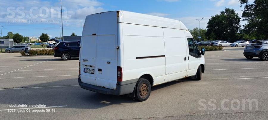 White Ford Transit 2010 in Riga, with an engine capacity of 2.20 L and mileage of 0 thousand km for 1500 €, photo 5 on AUTOMOTO.COM.LV