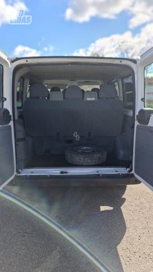 White Ford Transit 2010 in Kaunas, with an engine capacity of 2.20 L and mileage of 248 thousand km for 5400 €, photo 6 on AUTOMOTO.COM.LV
