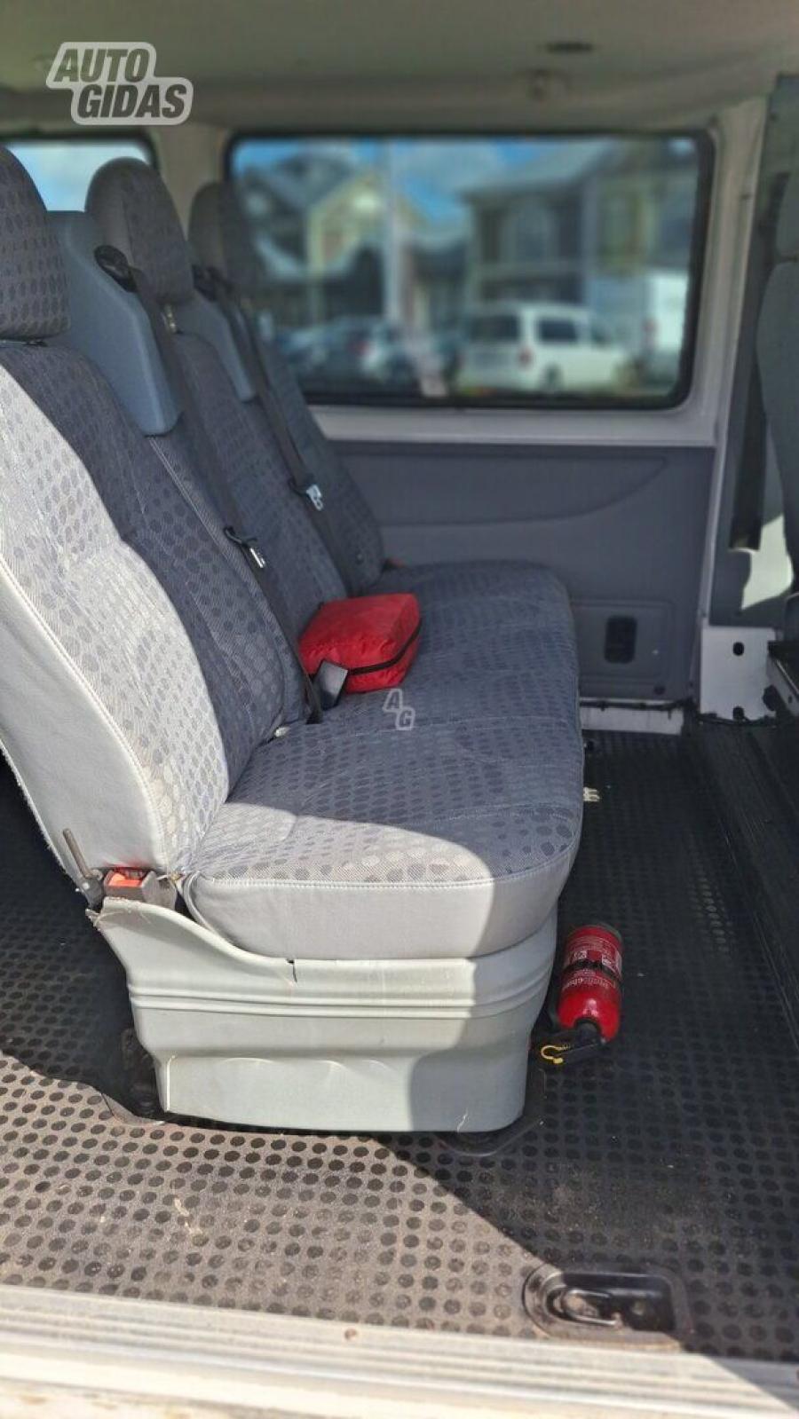 White Ford Transit 2010 in Kaunas, with an engine capacity of 2.20 L and mileage of 248 thousand km for 5400 €, photo 9 on AUTOMOTO.COM.LV
