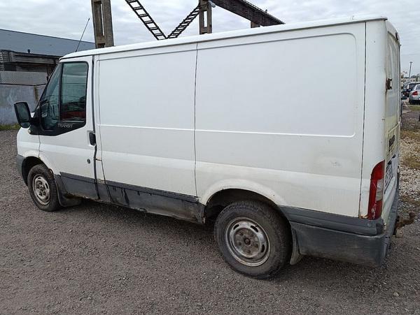 Balts Ford Transit 2010 Tallina, ar dzinēja tilpumu 2.20 L un nobraukumu 470 tūkst. km par 799 €, foto 9 vietnē AUTOMOTO.COM.LV