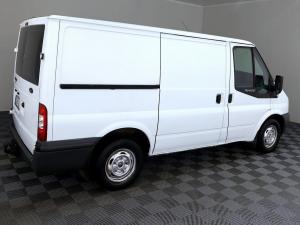 White Ford Transit 2010 in Tallinn, with an engine capacity of 2.20 L and mileage of 288 thousand km for 2499 €, photo 12 on AUTOMOTO.COM.LV