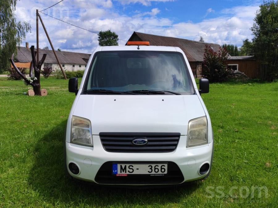 Balts Ford Transit 2011 Daugavpils, ar dzinēja tilpumu 1.80 L un nobraukumu 215 tūkst. km par 2965 €, foto 2 vietnē AUTOMOTO.COM.LV