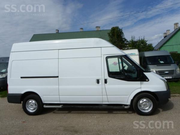 White Ford Transit 2011 in Valka, with an engine capacity of 2.20 L and mileage of 215 thousand km for 5700 €, photo 5 on AUTOMOTO.COM.LV