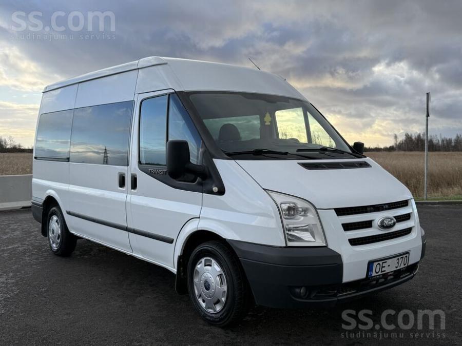 White Ford Transit 2011 in Liepaja, with an engine capacity of 2.20 L and mileage of 187 thousand km for 8800 €, photo 1 on AUTOMOTO.COM.LV