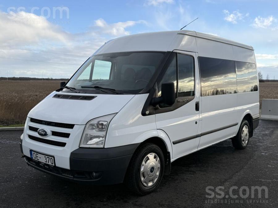 White Ford Transit 2011 in Liepaja, with an engine capacity of 2.20 L and mileage of 187 thousand km for 8800 €, photo 3 on AUTOMOTO.COM.LV