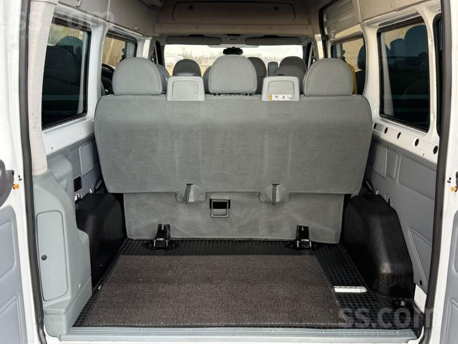White Ford Transit 2011 in Liepaja, with an engine capacity of 2.20 L and mileage of 187 thousand km for 8800 €, photo 10 on AUTOMOTO.COM.LV