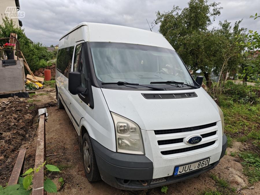 White Ford Transit 2011 in Kaunas, with an engine capacity of 2.20 L and mileage of 750 thousand km for 5500 €, photo 1 on AUTOMOTO.COM.LV