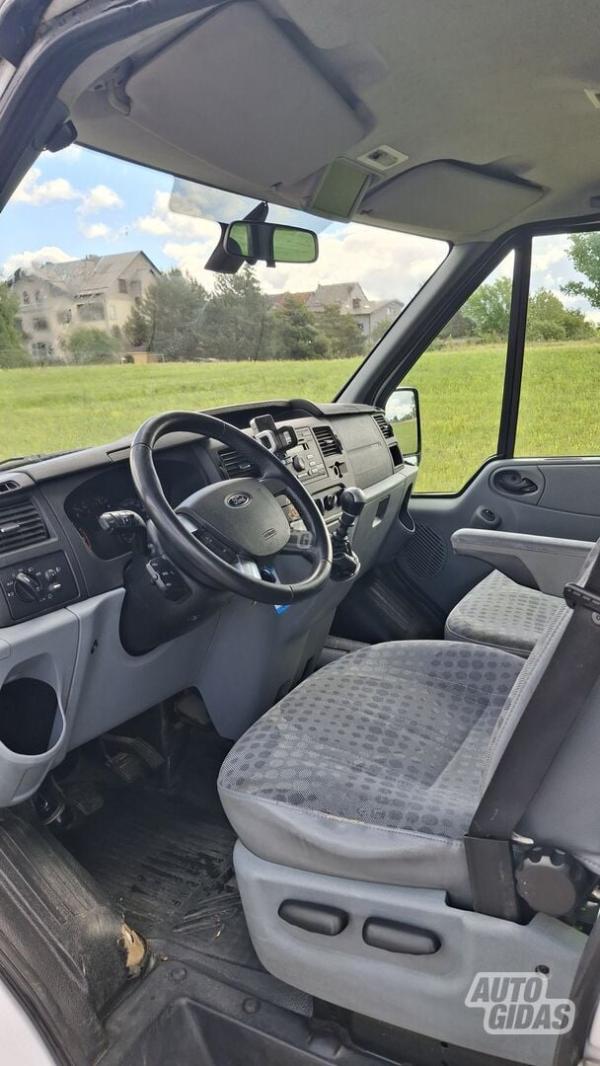 White Ford Transit 2011 in Kaunas, with an engine capacity of 2.20 L and mileage of 300 thousand km for 6700 €, photo 7 on AUTOMOTO.COM.LV