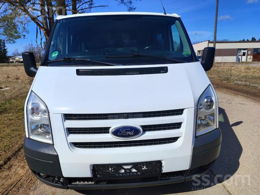 White Ford Transit 2011 in Valmiera, with an engine capacity of 2.20 L and mileage of 0 thousand km for 4300 €, photo 4 on AUTOMOTO.COM.LV