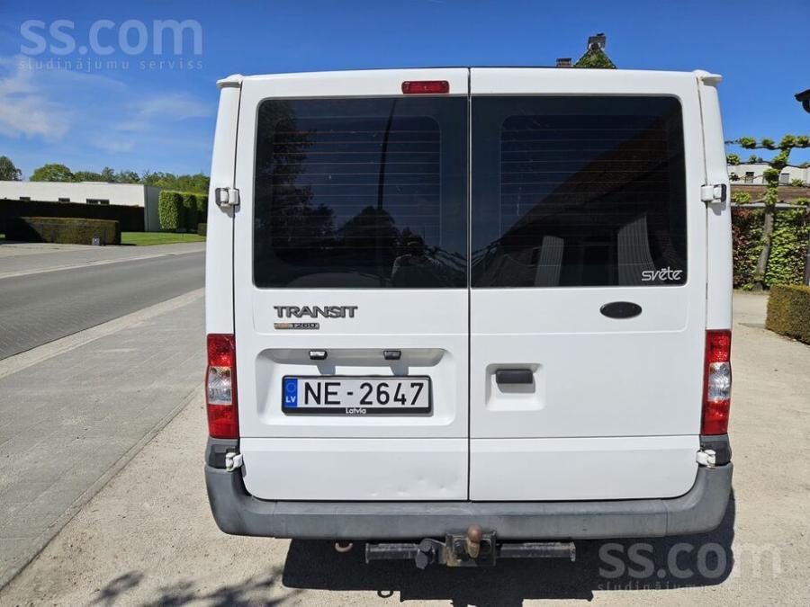 Balts Ford Transit 2011 Jelgava, ar dzinēja tilpumu 2.20 L un nobraukumu 299 tūkst. km par 4300 €, foto 1 vietnē AUTOMOTO.COM.LV