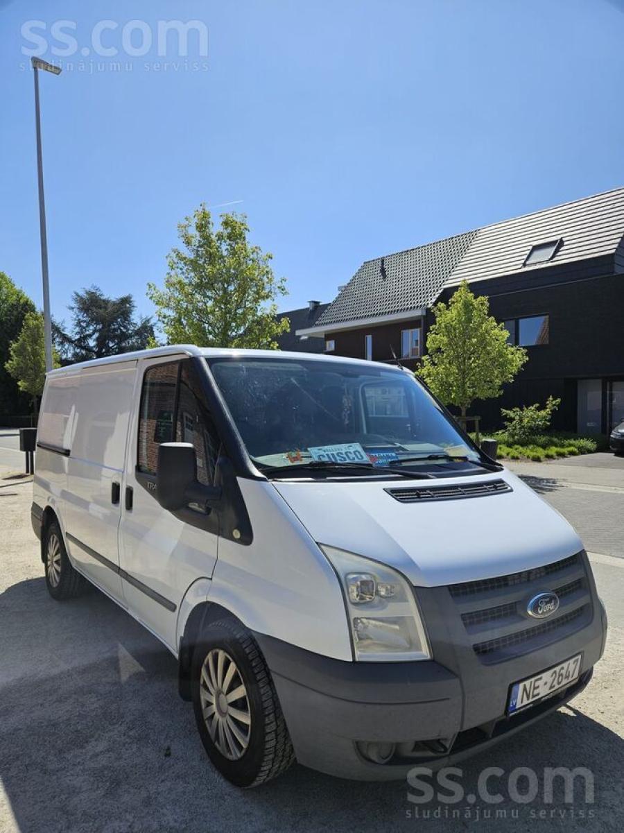 Balts Ford Transit 2011 Jelgava, ar dzinēja tilpumu 2.20 L un nobraukumu 299 tūkst. km par 4300 €, foto 3 vietnē AUTOMOTO.COM.LV