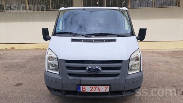 White Ford Transit 2011 in Ogre, with an engine capacity of 2.20 L and mileage of 175 thousand km for 6950 €, photo 3 on AUTOMOTO.COM.LV