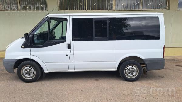 White Ford Transit 2011 in Ogre, with an engine capacity of 2.20 L and mileage of 175 thousand km for 6950 €, photo 8 on AUTOMOTO.COM.LV