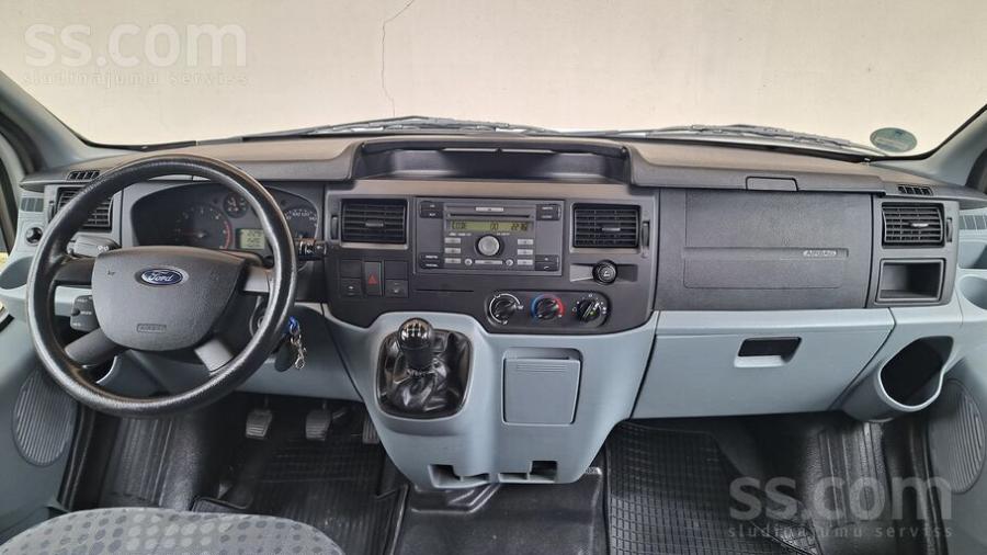 White Ford Transit 2011 in Ogre, with an engine capacity of 2.20 L and mileage of 175 thousand km for 6950 €, photo 17 on AUTOMOTO.COM.LV