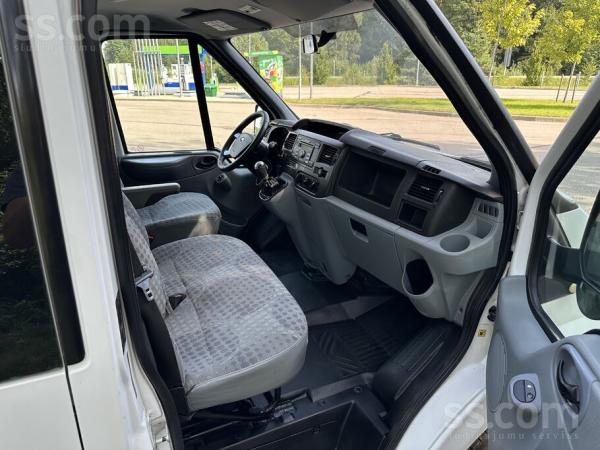 White Ford Transit 2011 in Jelgava, with an engine capacity of 2.20 L and mileage of 199 thousand km for 6500 €, photo 10 on AUTOMOTO.COM.LV