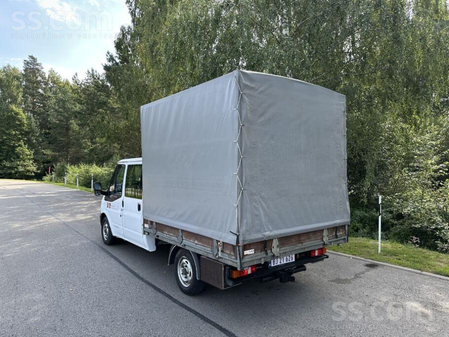 White Ford Transit 2011 in Jelgava, with an engine capacity of 2.20 L and mileage of 199 thousand km for 6500 €, photo 4 on AUTOMOTO.COM.LV