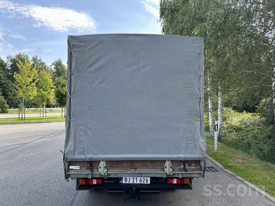 White Ford Transit 2011 in Jelgava, with an engine capacity of 2.20 L and mileage of 199 thousand km for 6500 €, photo 6 on AUTOMOTO.COM.LV