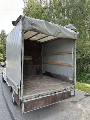 White Ford Transit 2011 in Jelgava, with an engine capacity of 2.20 L and mileage of 199 thousand km for 6500 €, photo 7 on AUTOMOTO.COM.LV