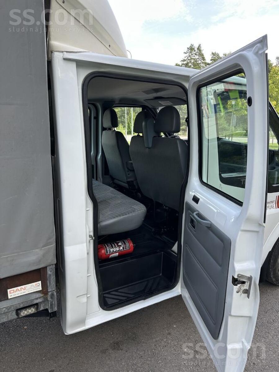 White Ford Transit 2011 in Jelgava, with an engine capacity of 2.20 L and mileage of 199 thousand km for 6500 €, photo 12 on AUTOMOTO.COM.LV