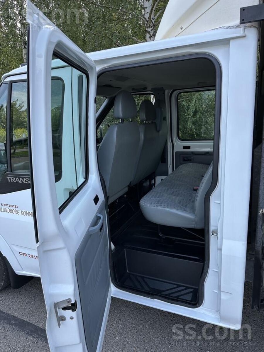 White Ford Transit 2011 in Jelgava, with an engine capacity of 2.20 L and mileage of 199 thousand km for 6500 €, photo 13 on AUTOMOTO.COM.LV